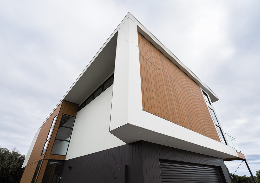 Familiar Territory in The Aisling House, Tasmania | Cemintel