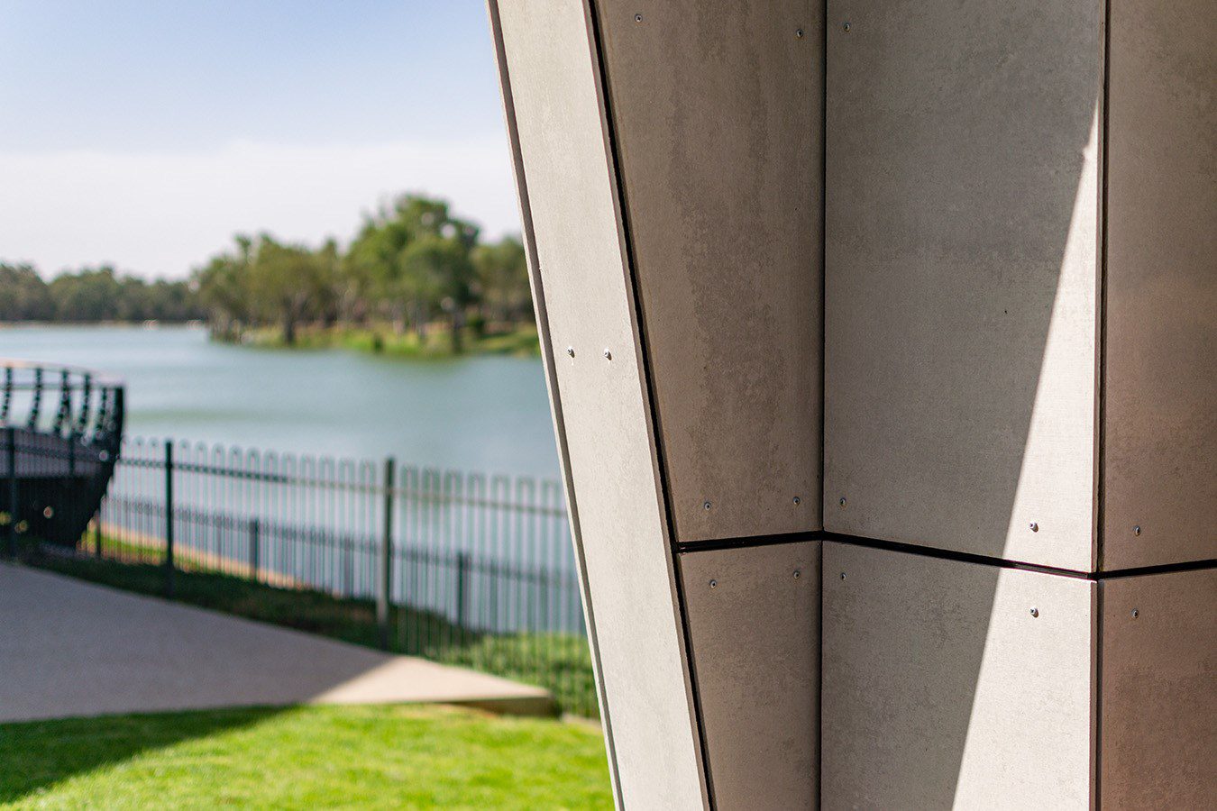 Natural concrete look for Mildura Rowing Club